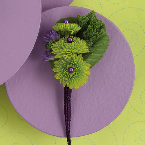 Green Button Boutonniere With Stem Wrap | Grande Flowers